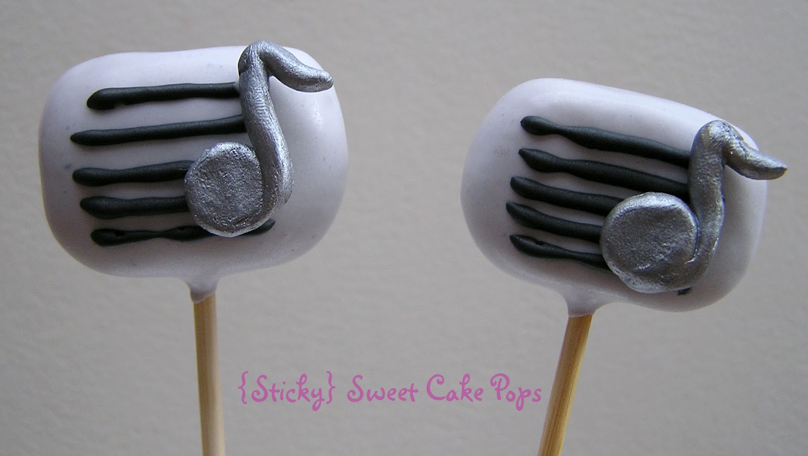 {Sticky} Sweet: Disco Pops & In-Edible Glitter