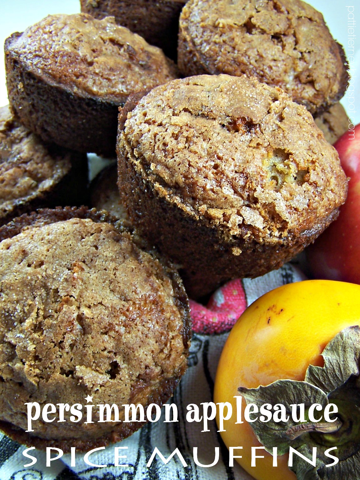 Olla-Podrida: Persimmon Applesauce Spice Muffins