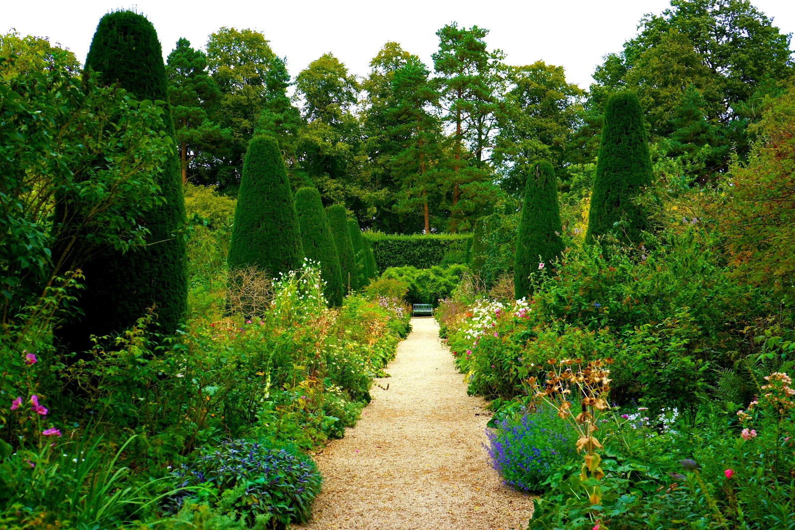 A Day At Hidcote Manor Garden - Decor Apartment Interior Design
