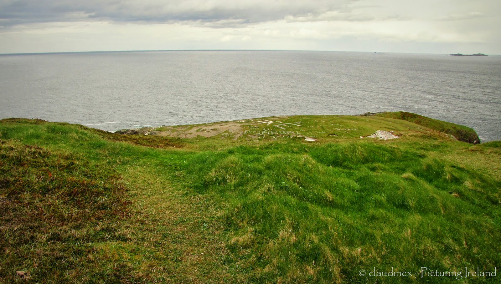 Picturing Ireland : Along the Wild Atlantic Way: Banba's Crown, Malin ...
