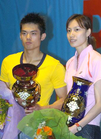 New Sports Stars: Lin Dan Girlfriend Xingfang Xie Images 2012