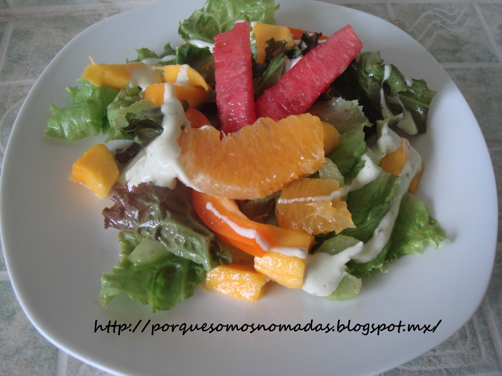 Porque somos nómadas: Lechuga + fruta = ensalada