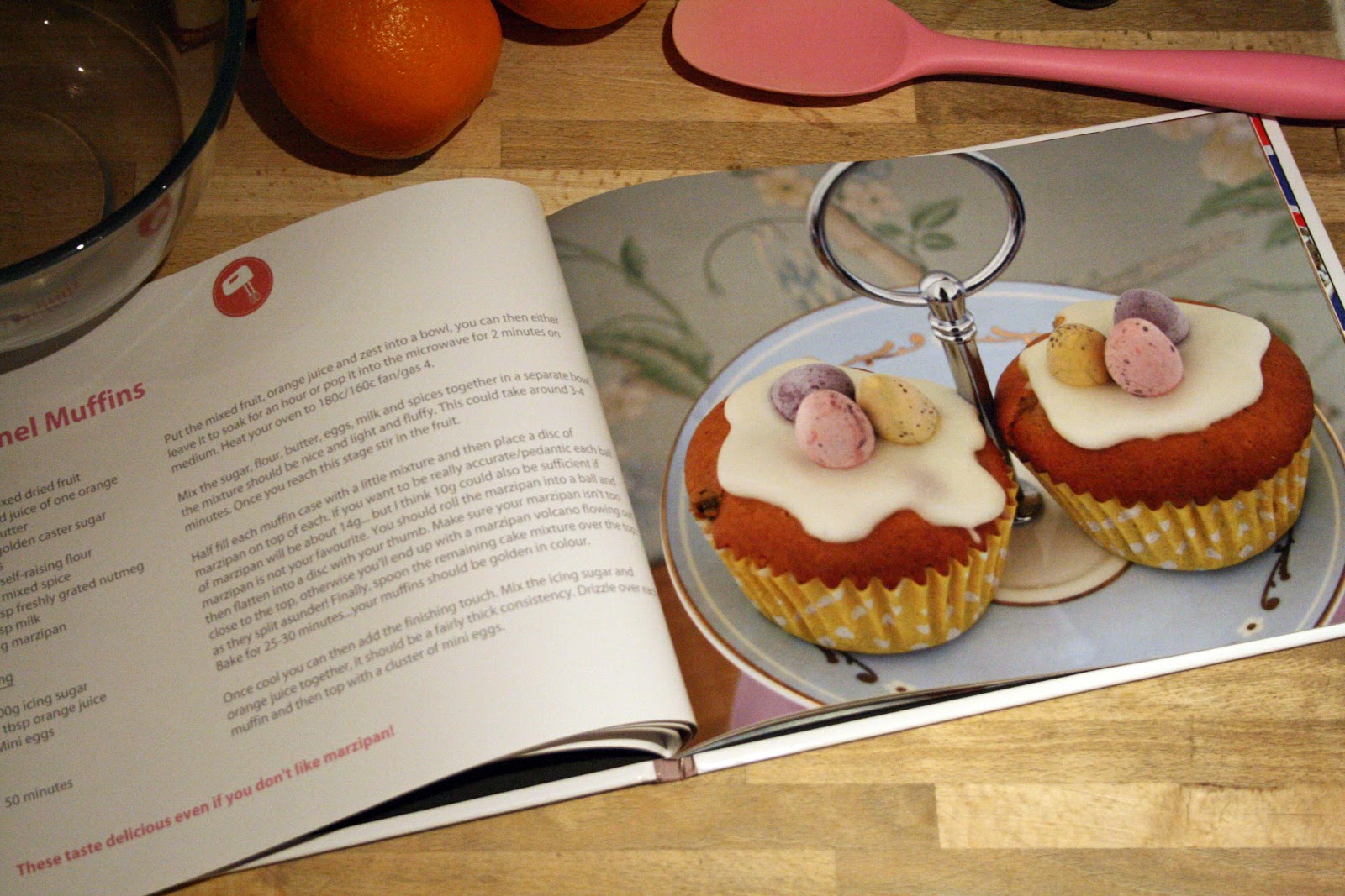lauralovescakes...: Create Your Very Own Recipe Book!