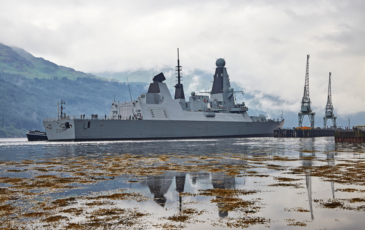 Dougie Coull Photography: HMS Diamond at Glen Mallan