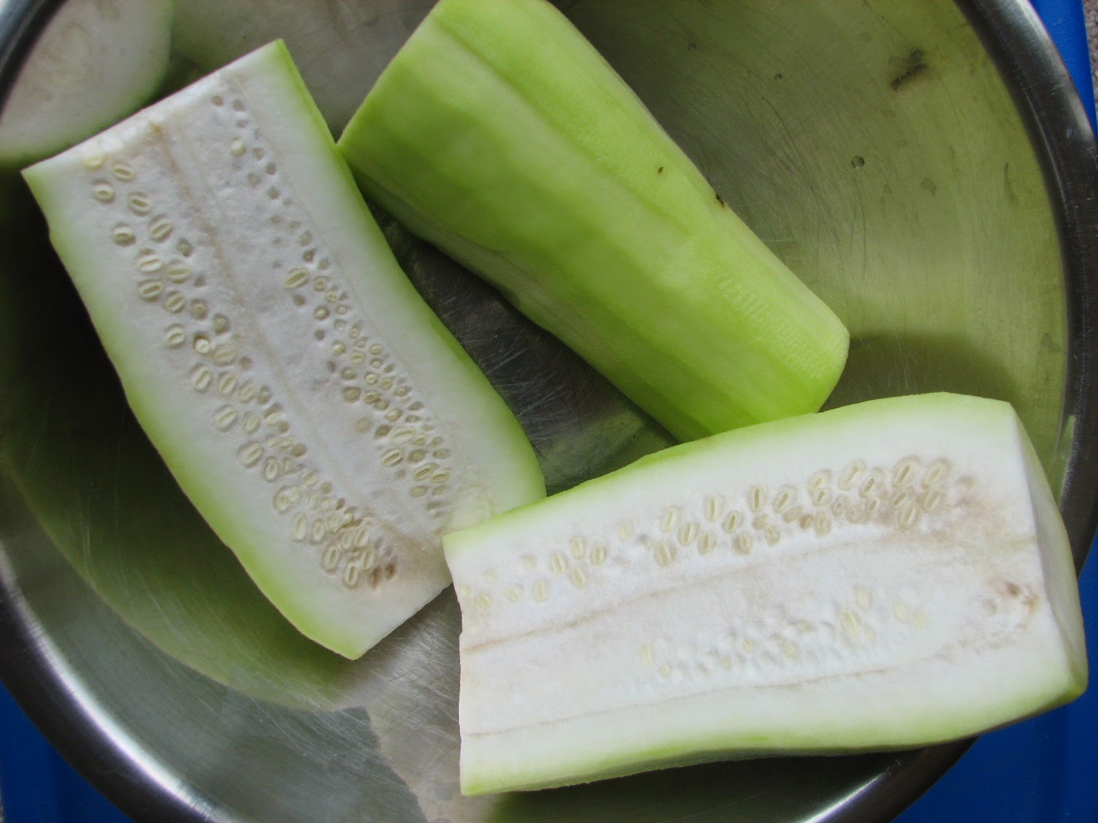 Delicious veggie dishes from all over the world: May 2014