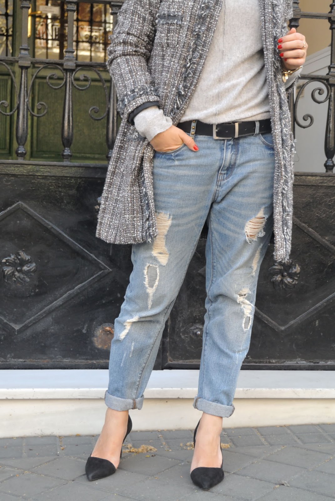 SPRING COAT FOR A SPRING SUNDAY.-