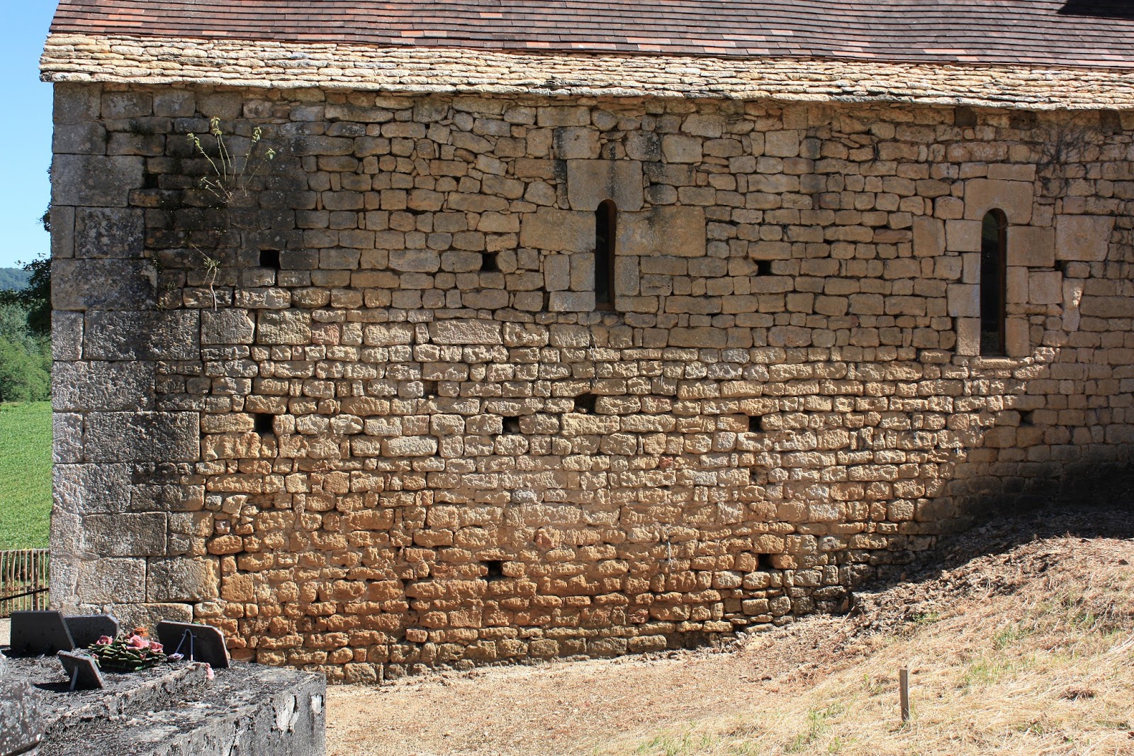 Atlas roman: Peyzac-le-Moustier - Eglise Saint-Pierre (24)