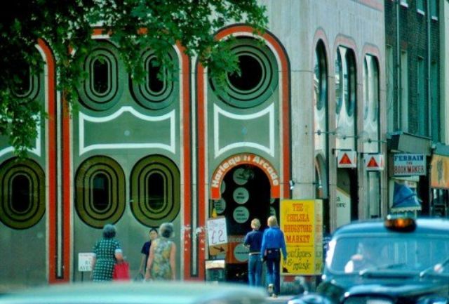 Interesting Photographs Capture Everyday Life in London in the Summer ...