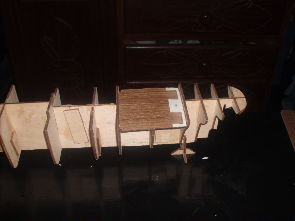 Construção Titanic Amati 1/250: Deck de Proa e Popa - 20/06/2011