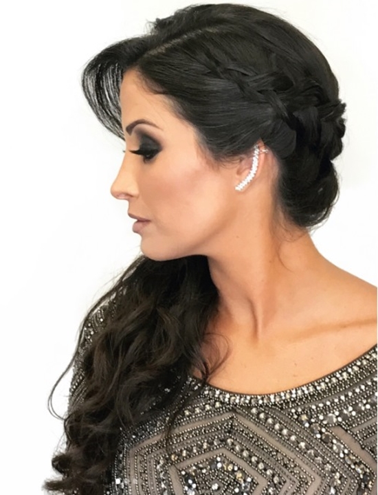 20 ideias de penteado lateral e passo a passo - Madrinhas de Casamento