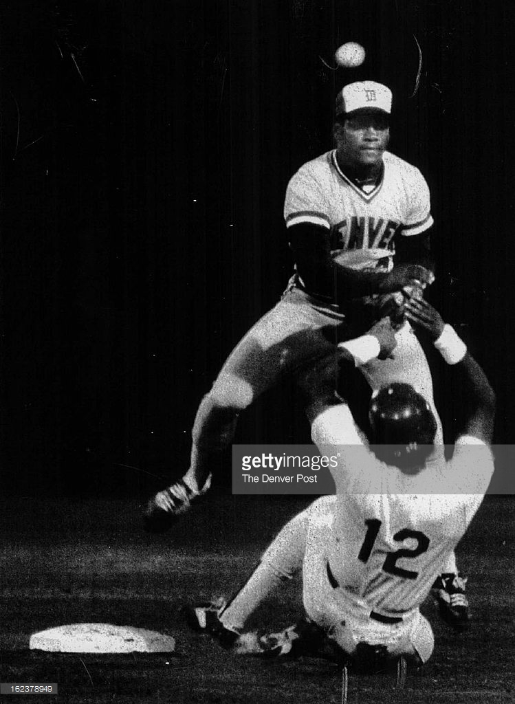 1983 Denver Bears Snapback - Fresh Fitted Friday!!!