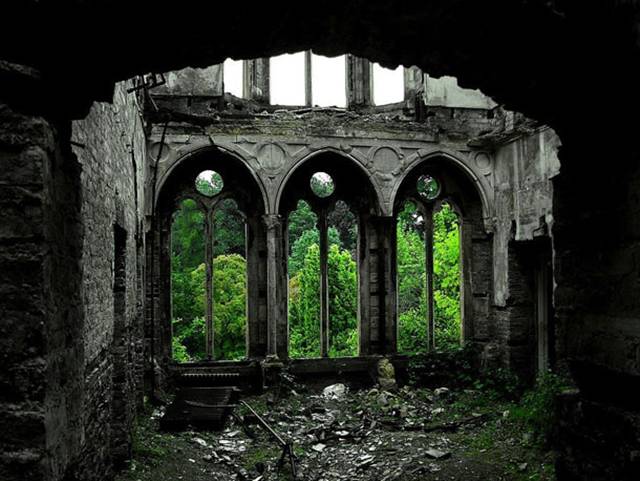 A Dream Within A Dream: 22 Mysterious Abandoned Places Around The World