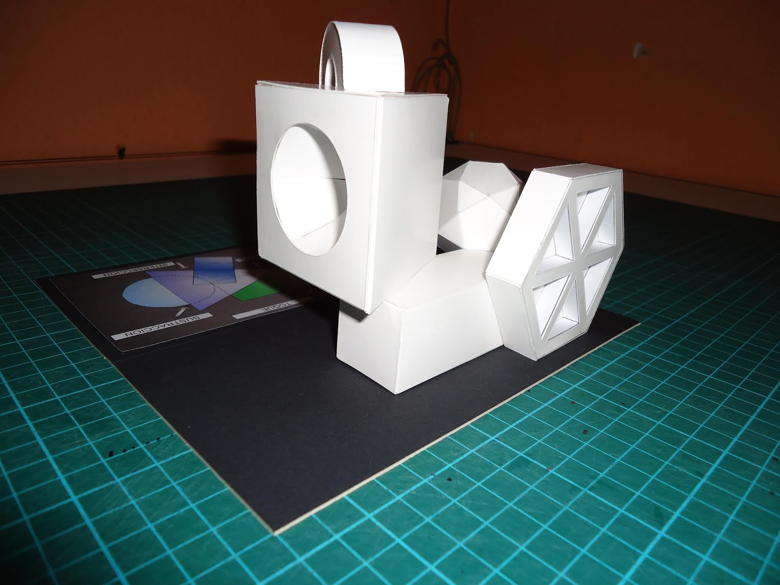 Interrelación de Formas (Tridimensional)