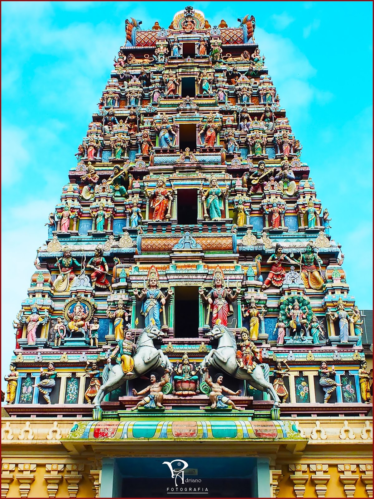 Paulo Adriano Baptista: TEMPLO HINDU DE SRI MAHAMARIAMMAN - KUALA ...