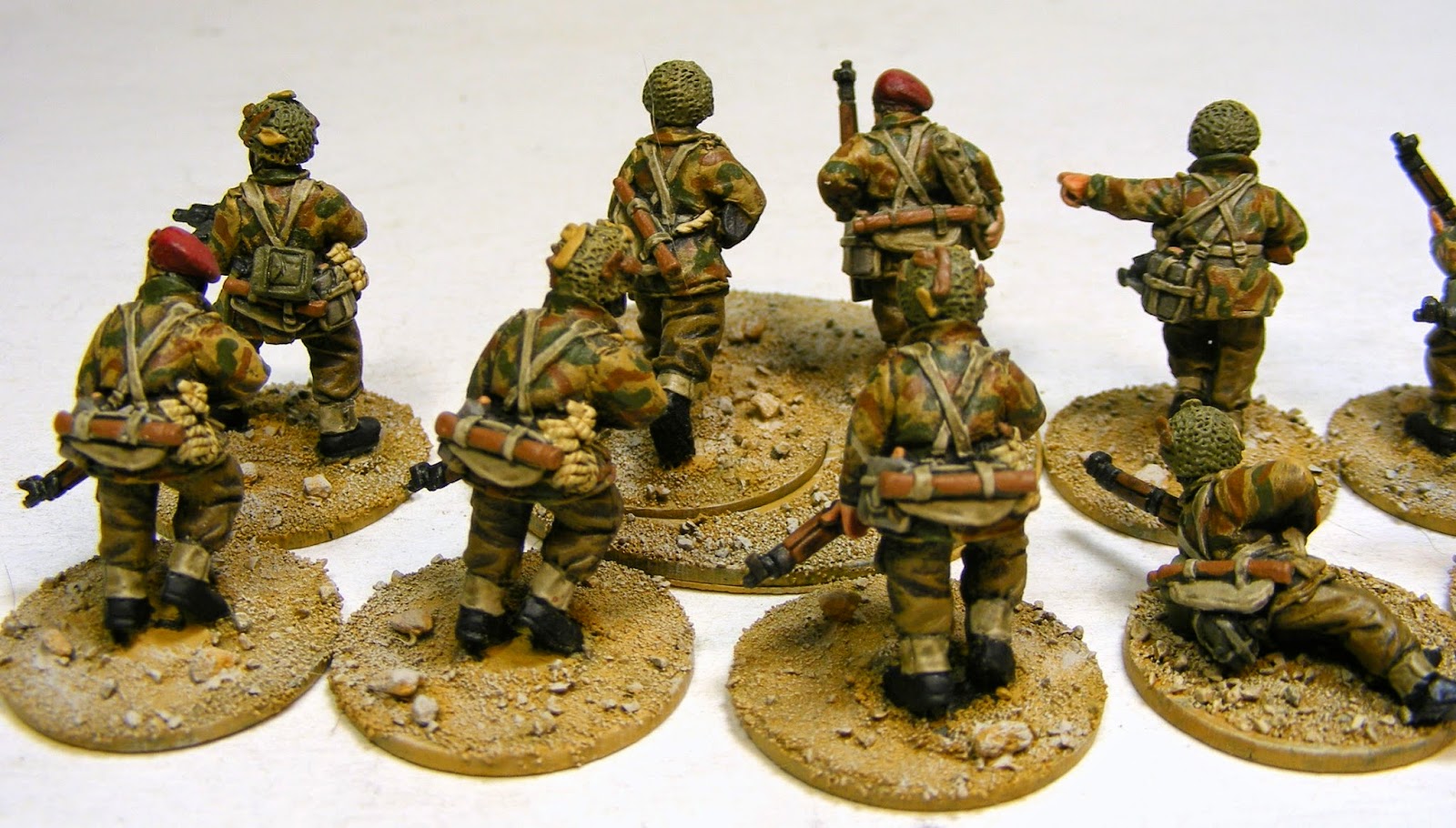 Evil Bob's Miniature Painting: 28mm WWII British Paratroopers