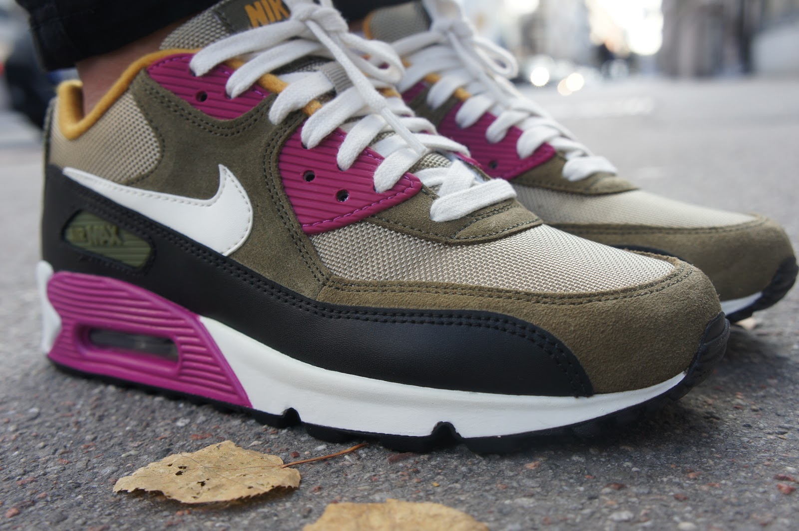 Six Feet Down: Womens Nike Air Max Fall Sneakers