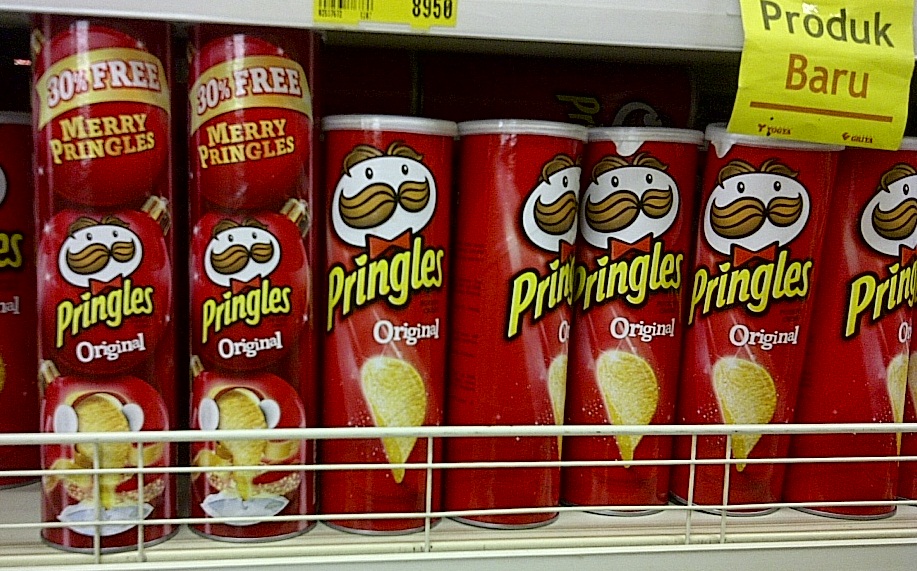 Creativesalesku: Merry Pringles Bring Xtra Volume