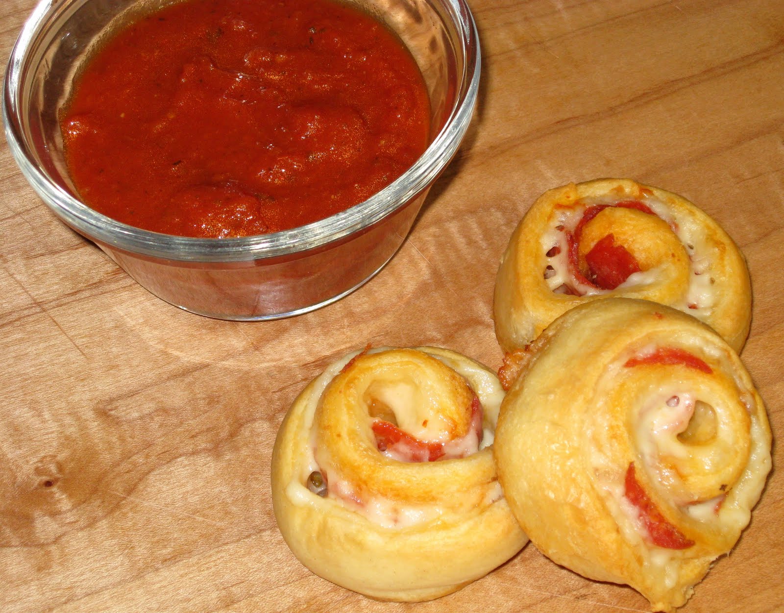 Bonz Blogz: Pepperoni Pinwheels