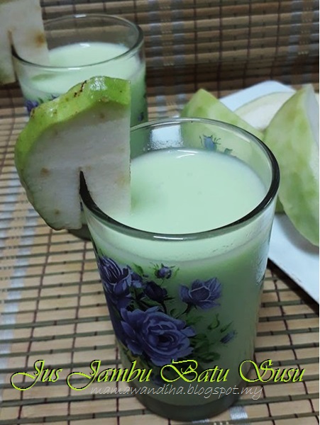 Dari Dapur MaDiHaA: Jus Jambu Batu Susu