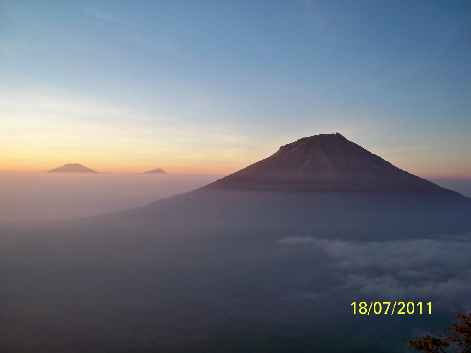 my life is blueyellowandpurple: pendakian gunung sumbing