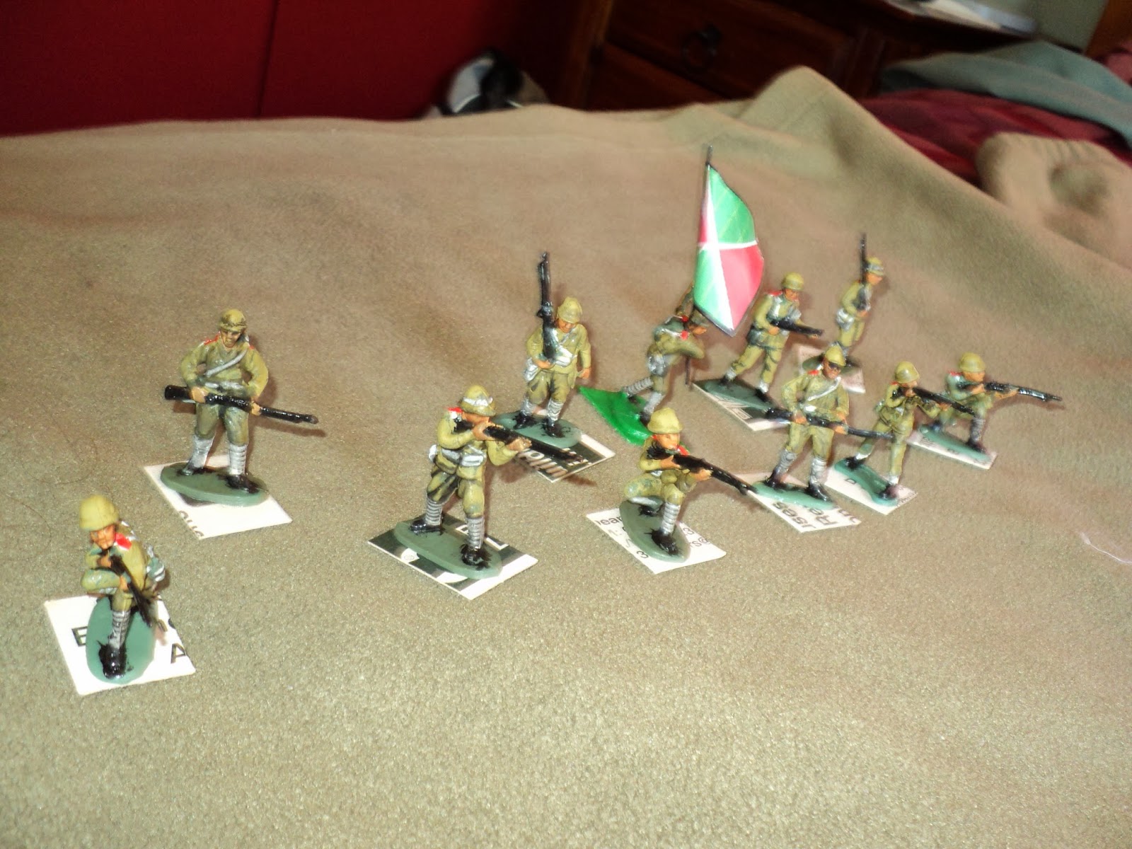 Archduke Piccolo: Cardboard Cars - and other Army Men schemes...