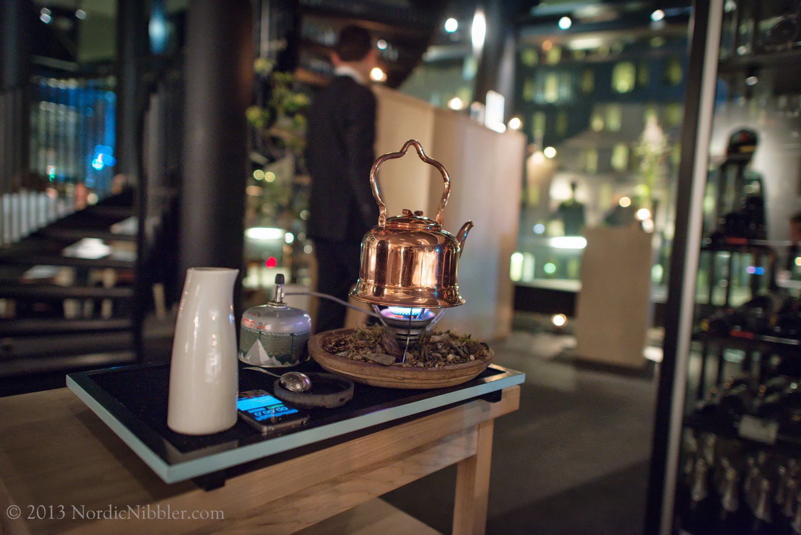 Nordic Nibbler: Maaemo, Oslo – Restaurant Review (Aug '13)