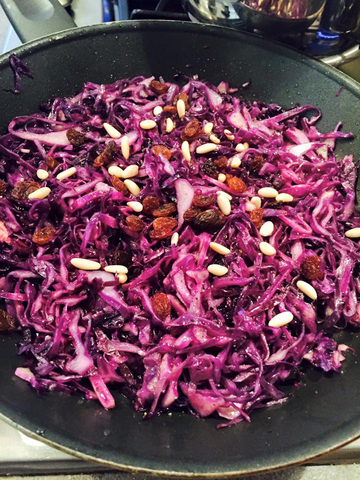 L'amore per la cucina di Sonia Mascioli: Verza rossa saltata in padella