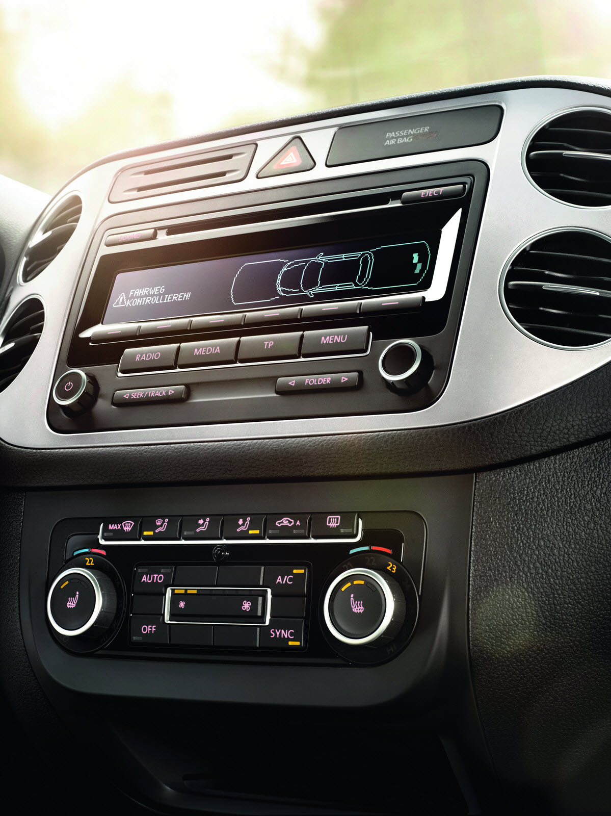 Volkswagen presents special model : the Golf Plus LIFE