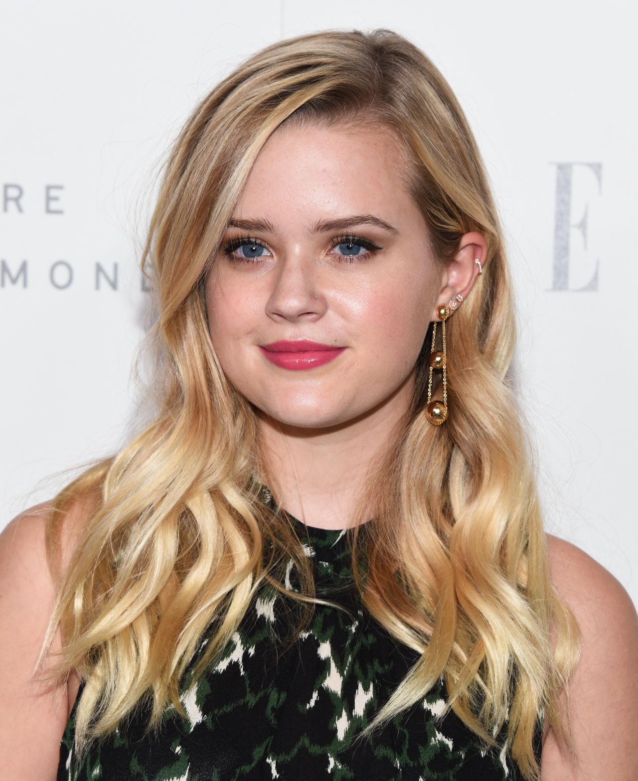 Starlet Arcade: Ava Phillippe