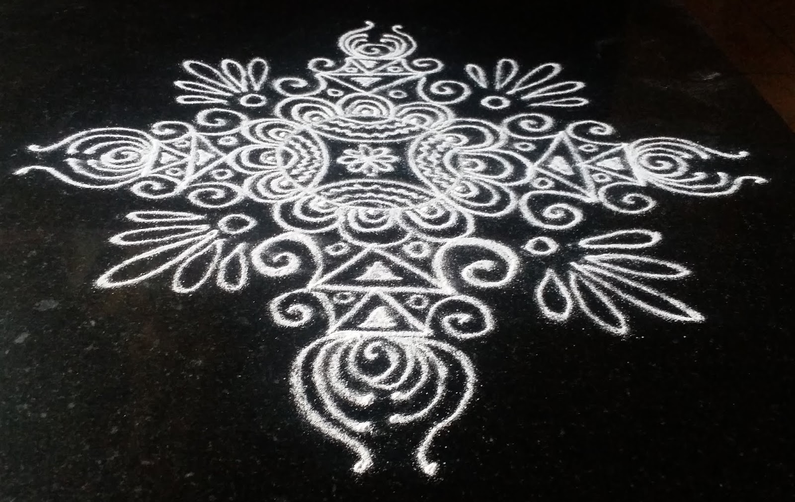 Iyengar padi kolam patterns steps thru images
