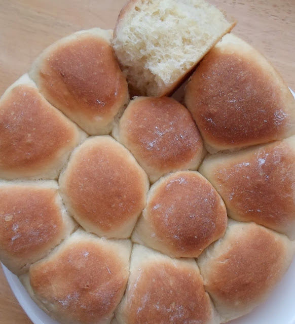 Happier Than A Pig In Mud: Classic Dinner Rolls Using Rapid Rise Yeast