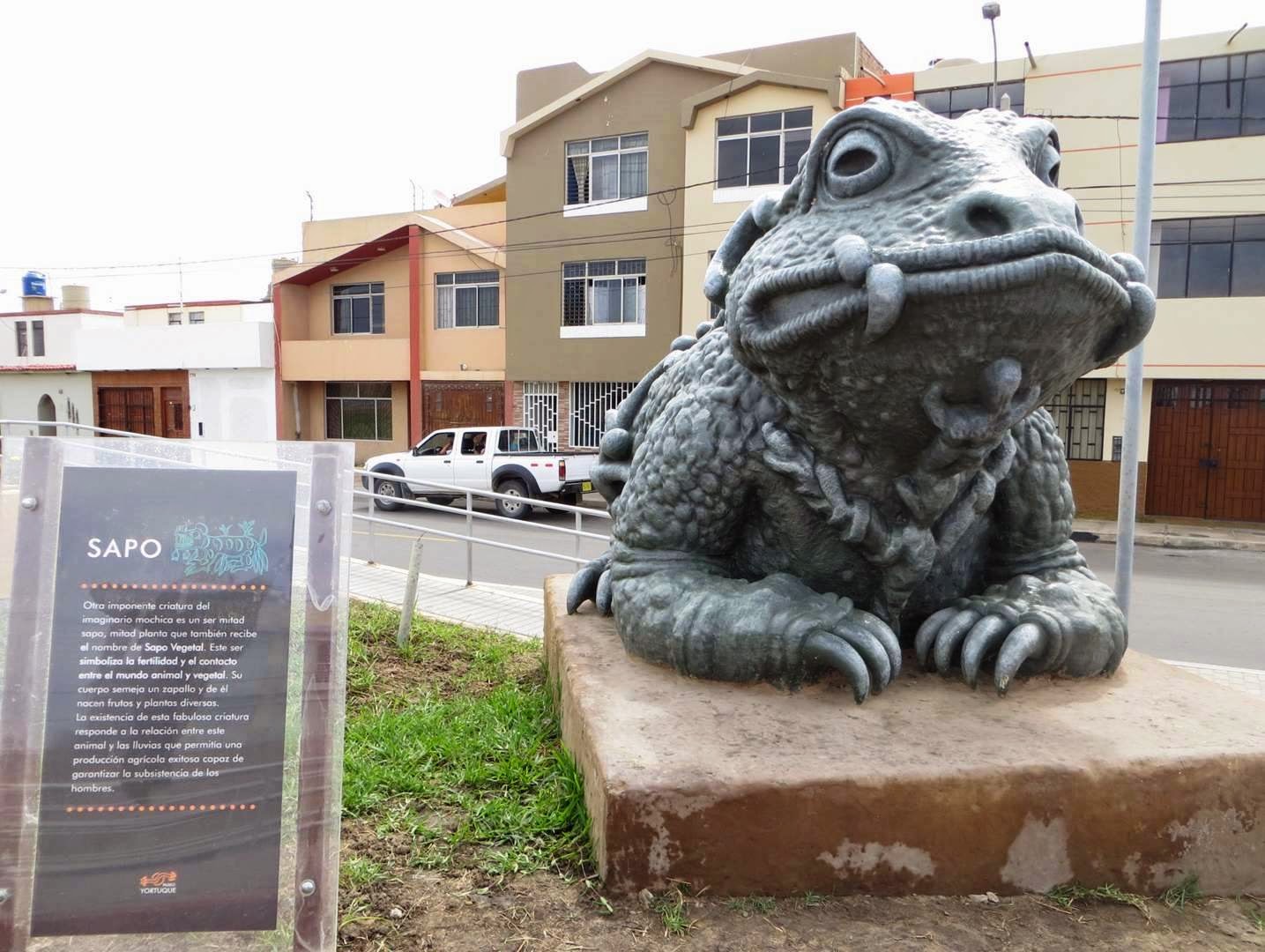 Fotos e Imágenes del Perú: Paseo Yortuque