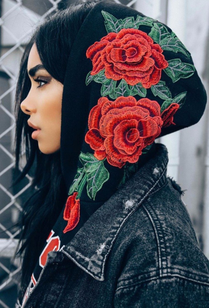 Outfits for Chic: 15 Rose Embroidered Pieces Of Clothing That You ...