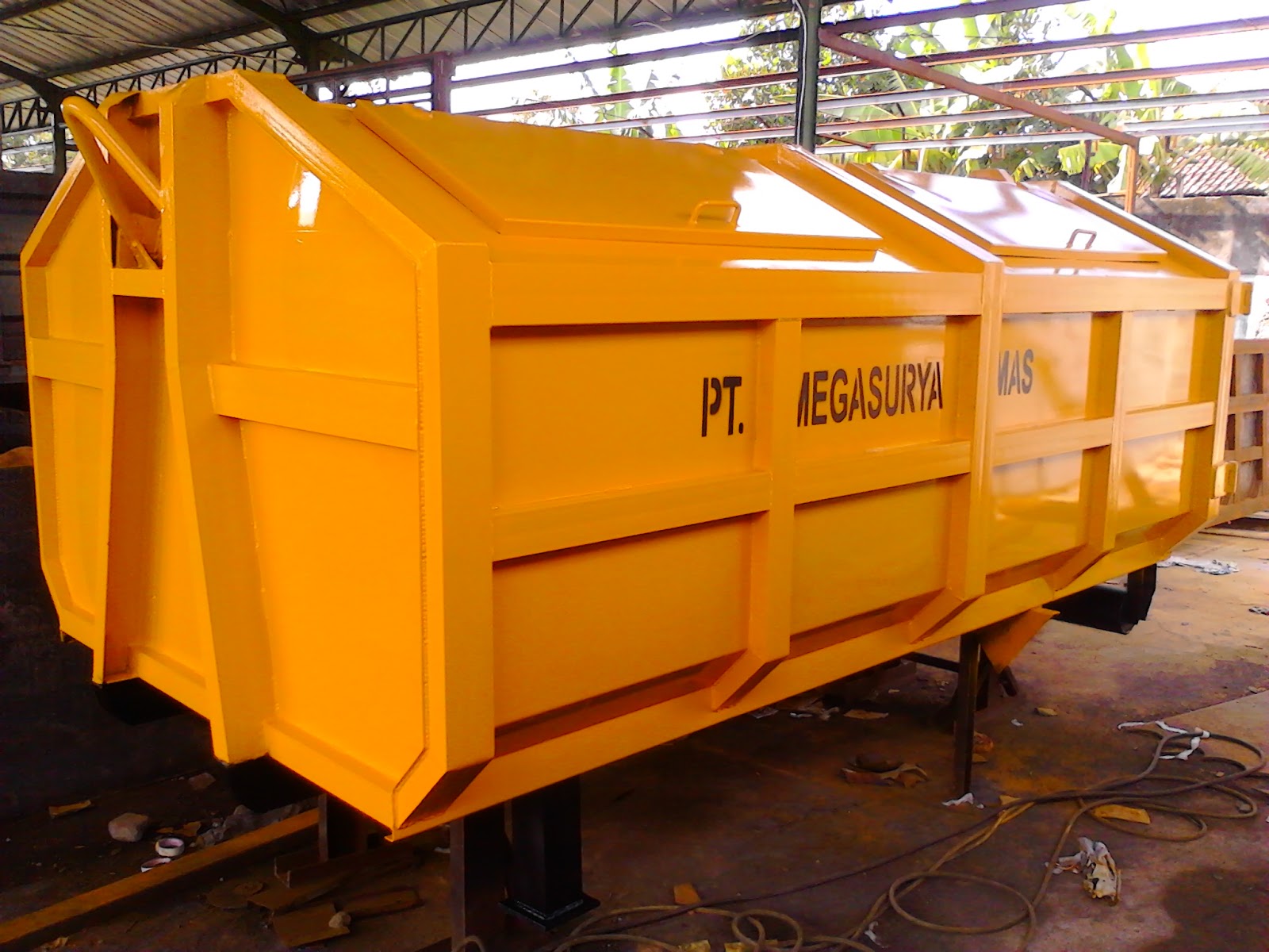 Daftar Harga dan Spesifikasi Kontainer Sampah Terlengkap dan Termurah ...