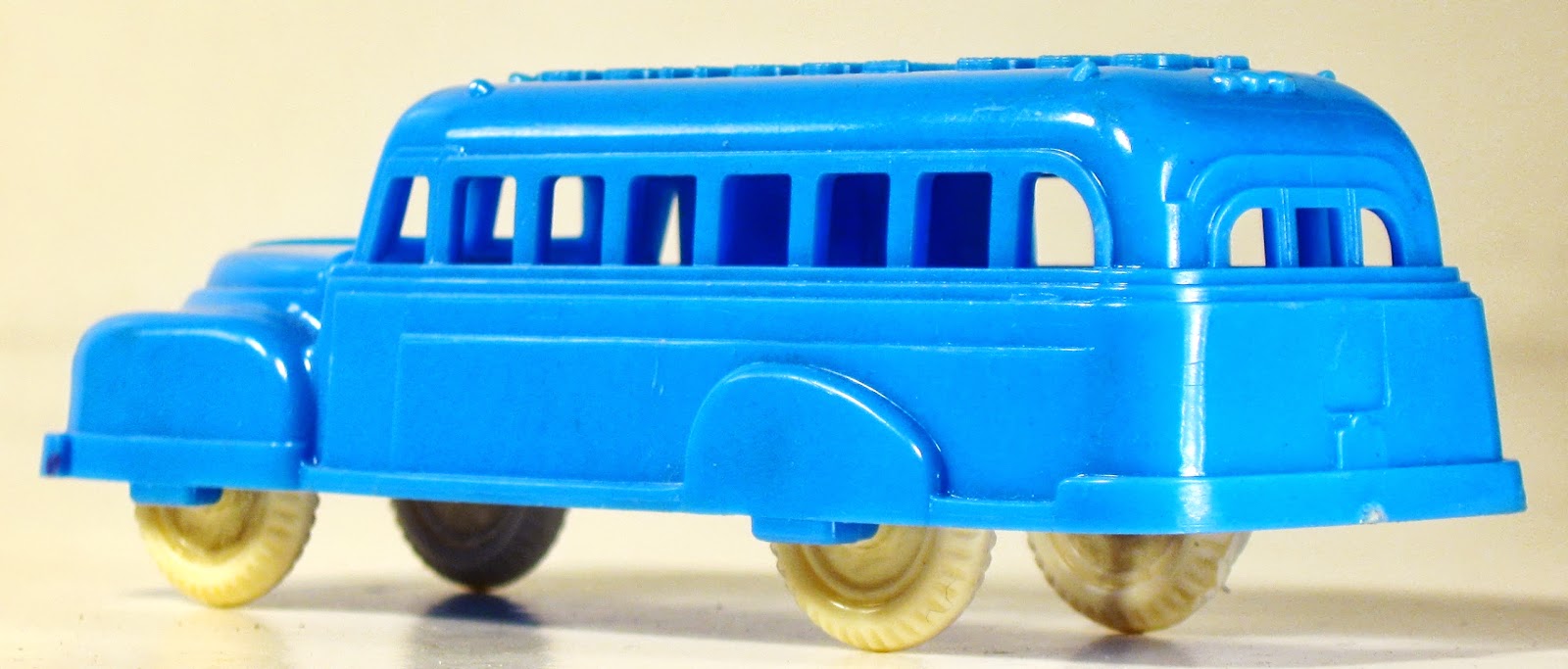 Toys and Stuff: Renwal #123 School Bus Blue HP