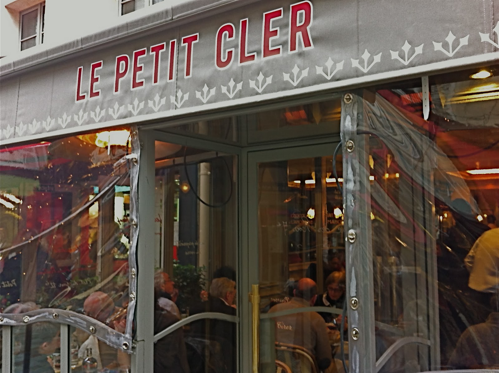 Critique Gastronomique: Bistrot Le Petit Cler à Paris 07