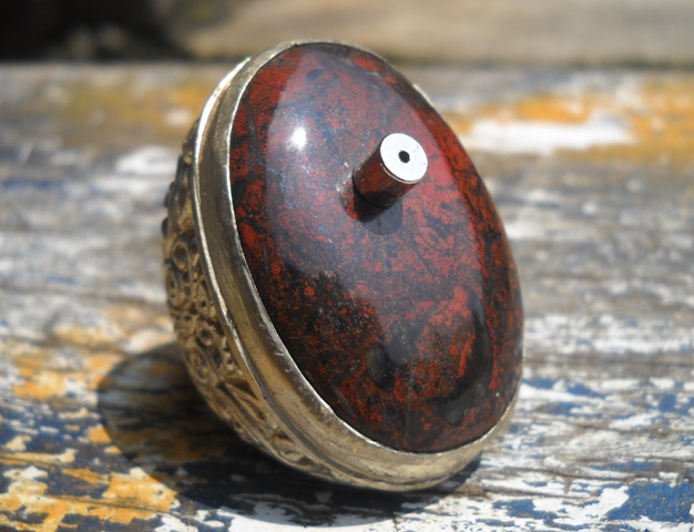 Lapak Batu Antik ( LBA ): BDR01- Batu Badar Besi Merah...Antik Sekali ...