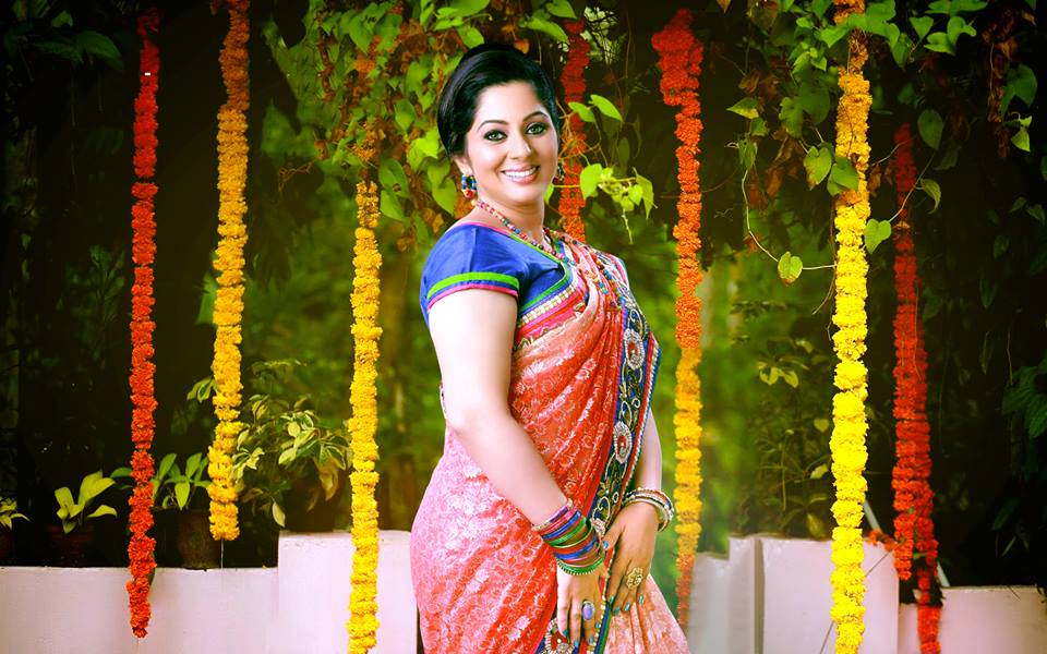 MALAYALAM FILM ACTRESS & NEWS: Sreeya Ramesh Husband and Family Photos