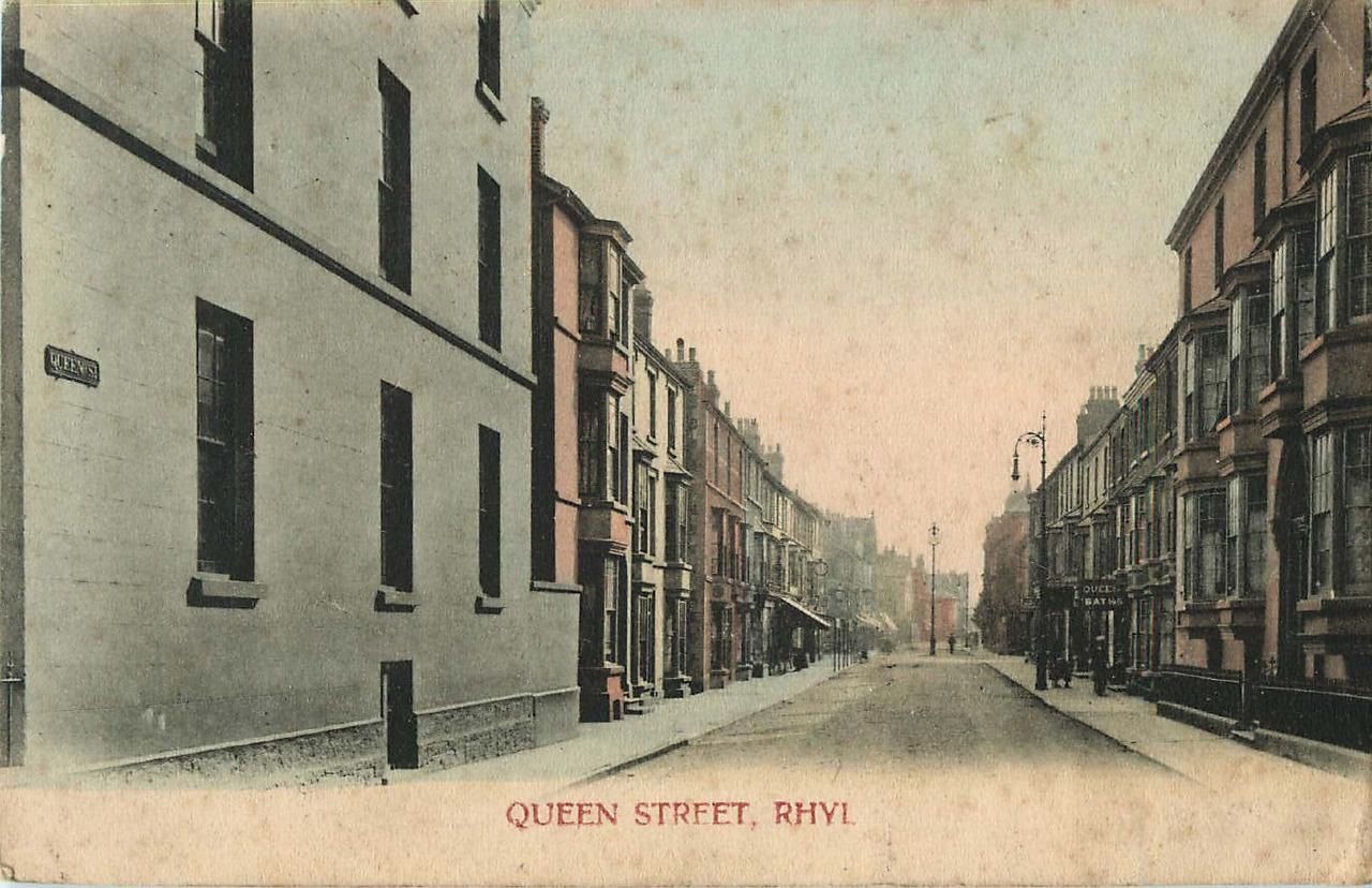 Rhyl Life: QUEEN STREET