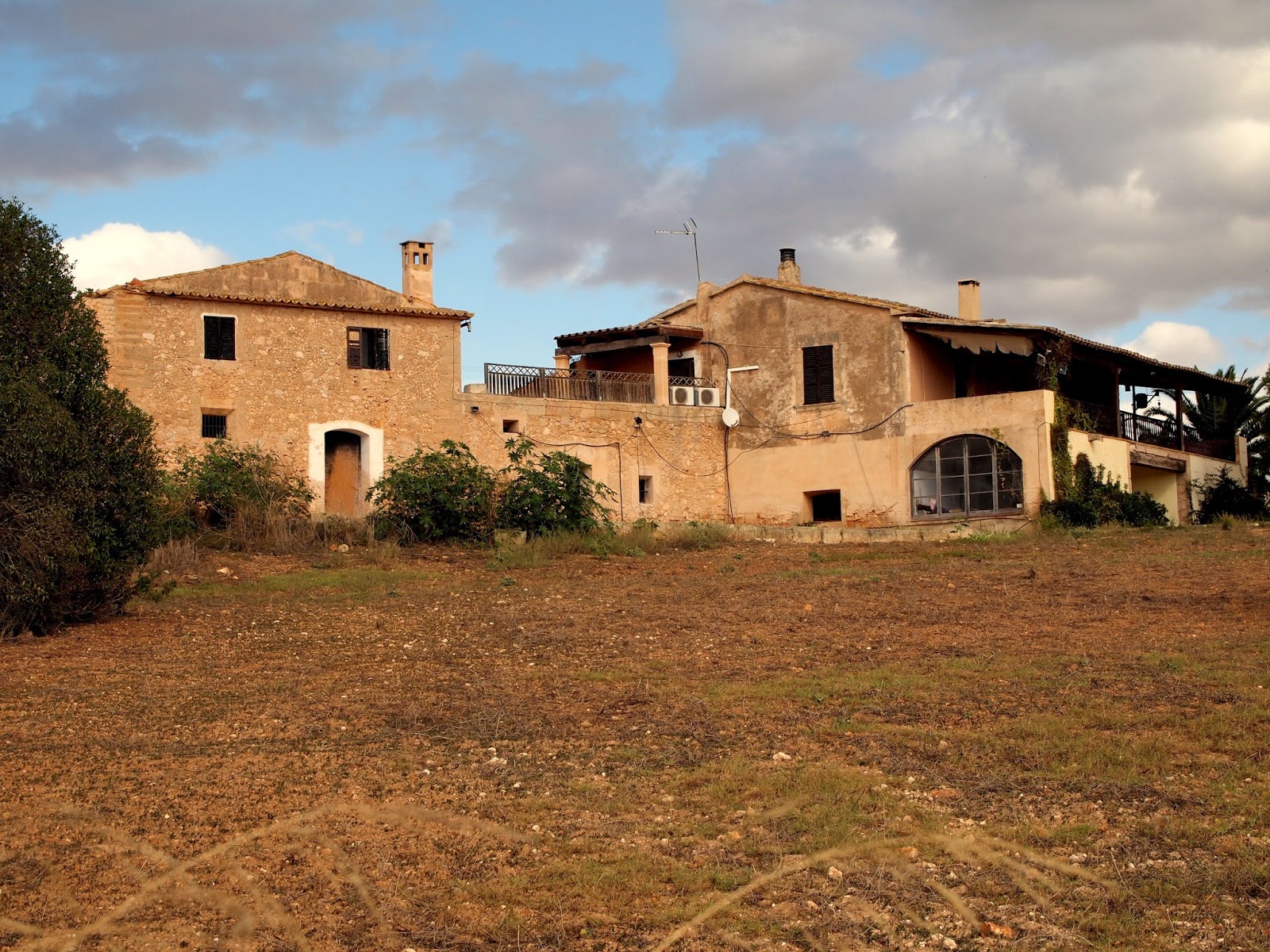 Las Maravillas y Sometimes: Son Sunyer és la antiga finca a on es ...