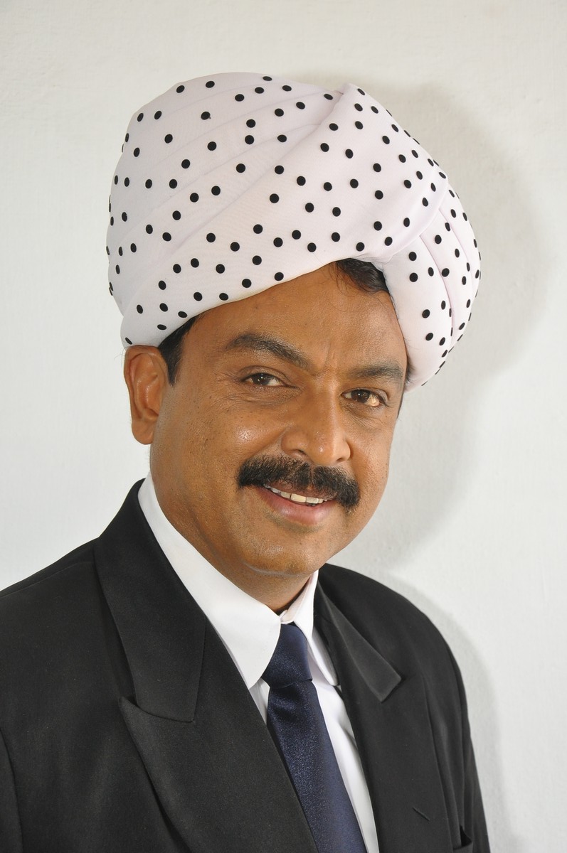 tollywoodtv: Naresh Latest Stills