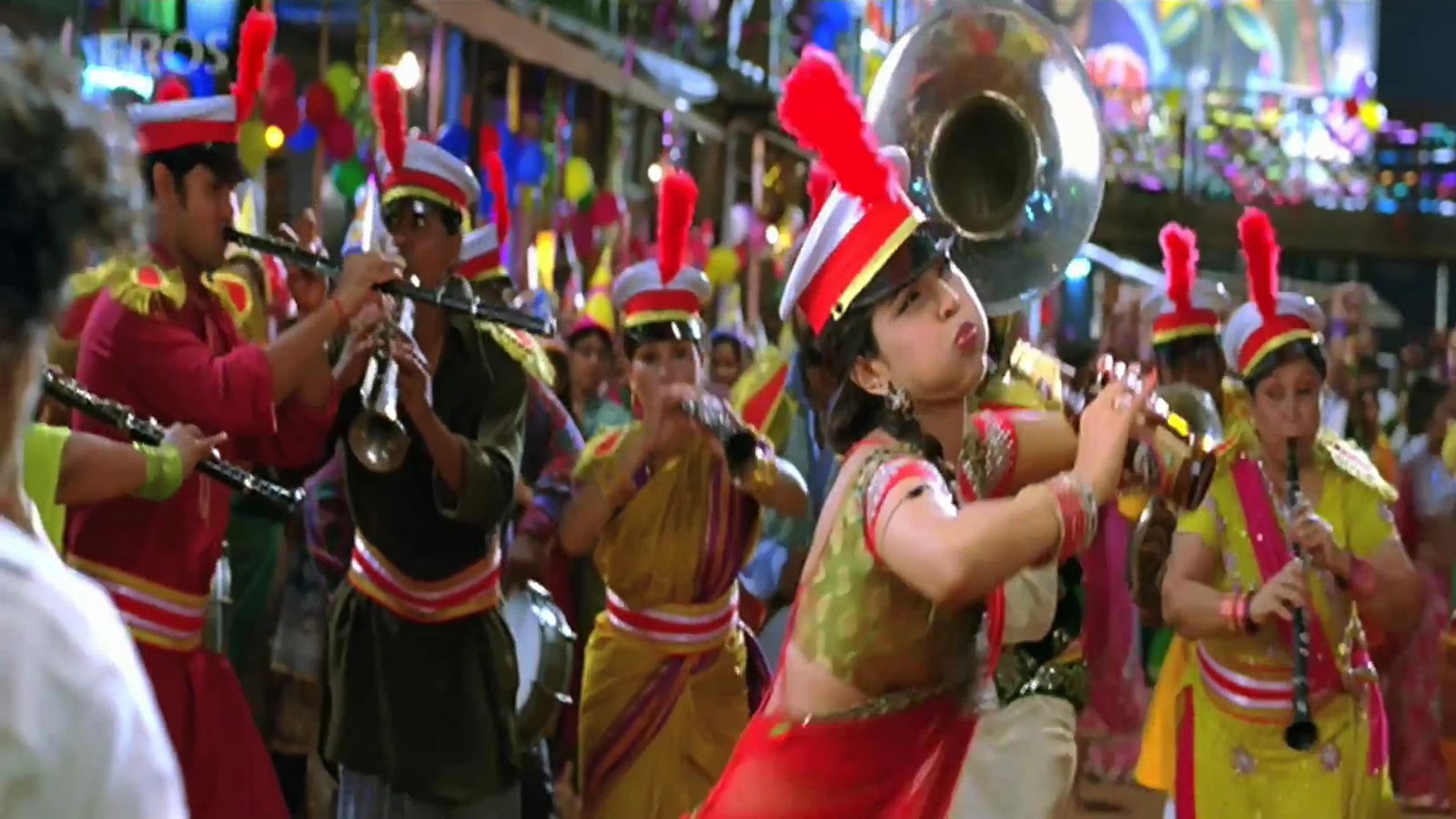 Bollywood World HD: Gun Gun Guna - Agneepath - hrithik Roshan, Priyanka ...