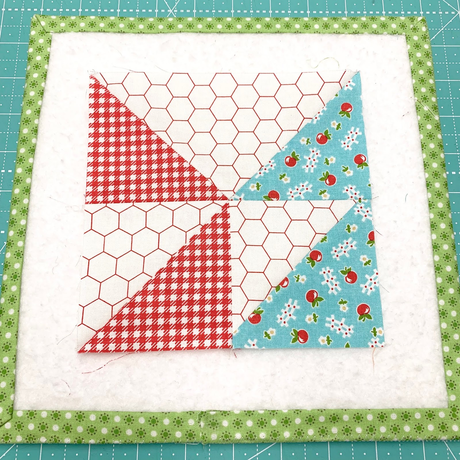 Bee In My Bonnet: Vintage Block Along Block Two - Pattern Basket Block ...