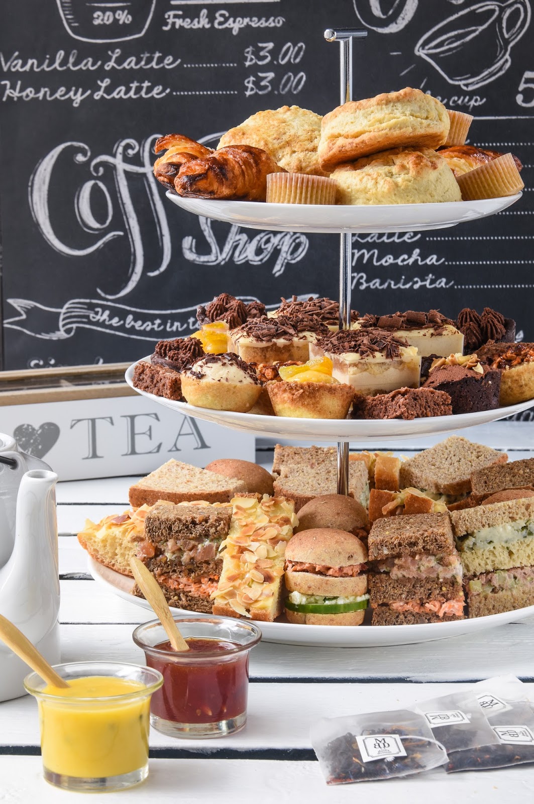 Tapas en meer...voor thuis: High tea