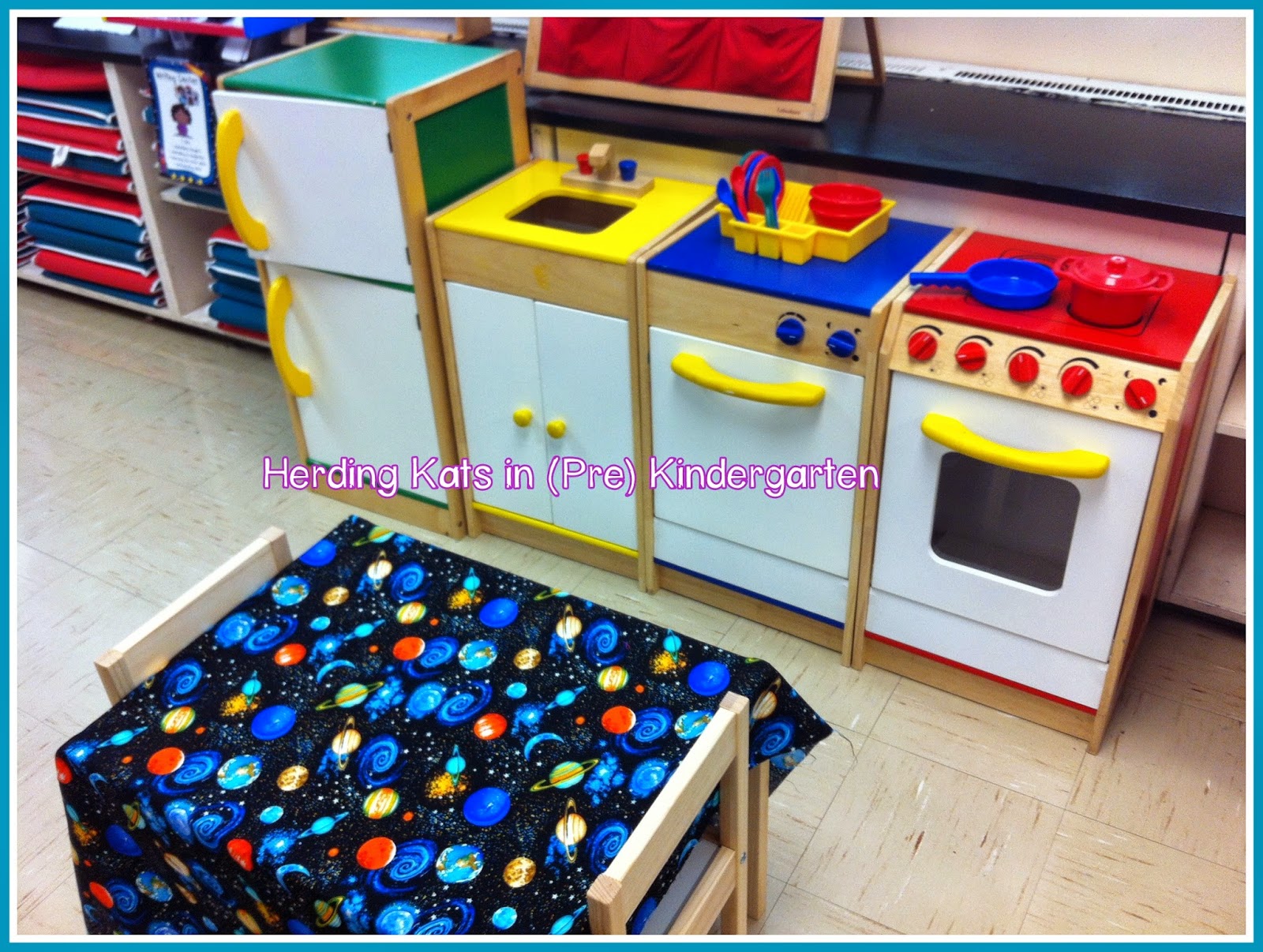 Herding Kats in Kindergarten: Classroom Set-Up Pictures!