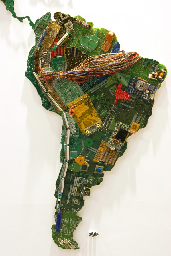 Beautiful Pictures: Eco Art - Eco friendly Art With Computer Parts ...