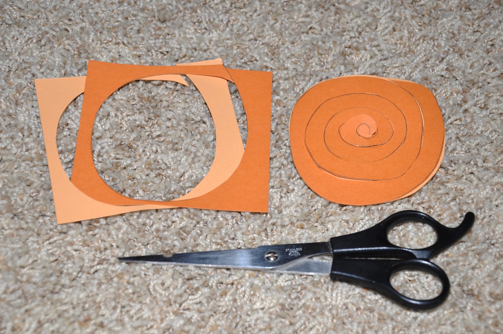 365 Days of DIY: Spiral Paper Rose