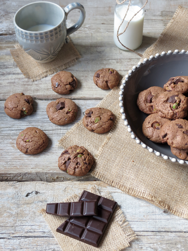 Fabrico Caseiro: Cookies de Chocolate e Pistáchios