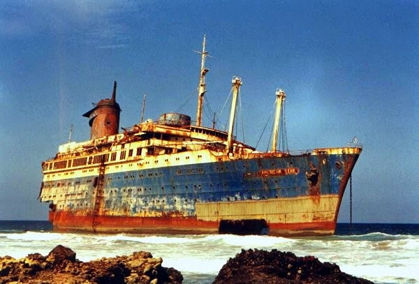 Ocean Superliners: August 2014