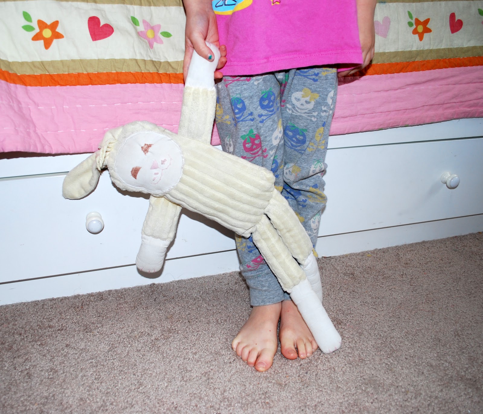 a patchwork world: Tutorial Tuesday: Plush Bunny Pattern